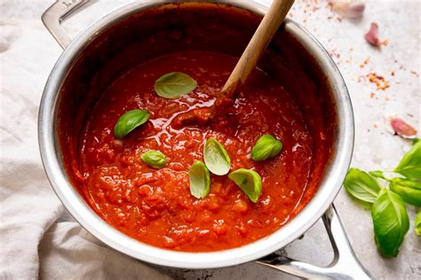 Spicy Arrabbiata Sauce Recipe Nickys Kitchen Sanctuary