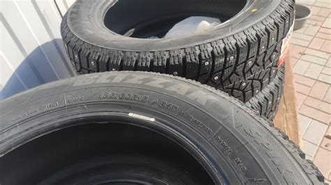 Bridgestone Blizzak Spike-02 185/60 R15 84T — Volkswagen Polo Sedan, 1 ...