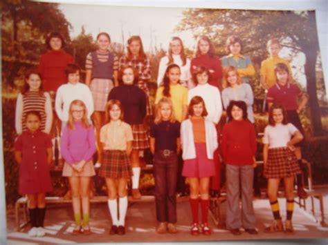 Photo De Classe De 1975 Beaulieu Copains Davant
