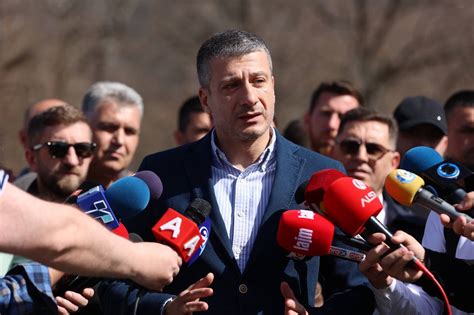 Hristijan Mickoski Во рамки на акцијата „Каде што срцето е дома