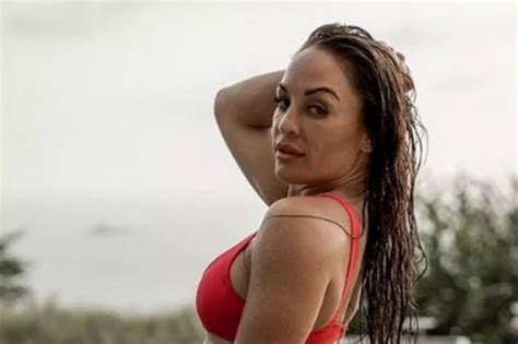 Bare Knuckle Boxer Who Flashed Breasts Vows To Do Something Even