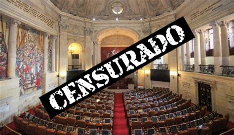 Censura De La Democracia Al Poniente