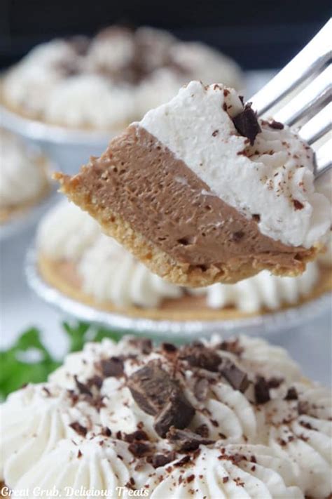 Mini Chocolate Cream Pies Great Grub Delicious Treats