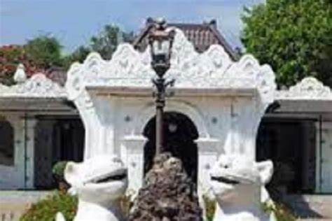 Asal Usul Dan Sejarah Kota Cirebon Menurut Manuskrip Purwaka Caruban Nagari Hallo Id