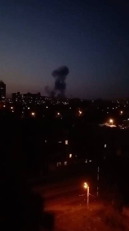 影烏克蘭大反攻！空襲俄佔馬克耶夫卡 彈藥庫、油庫大爆炸 新頭殼 Line Today