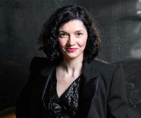 Sul Palco Dei Rinnovati Arriva Festen Con La Senese Barbara Mazzi