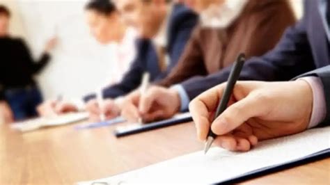 Рада звільнила учнів 11 х класів від ДПА і встановила вступне випробування у виші у форматі НМТ