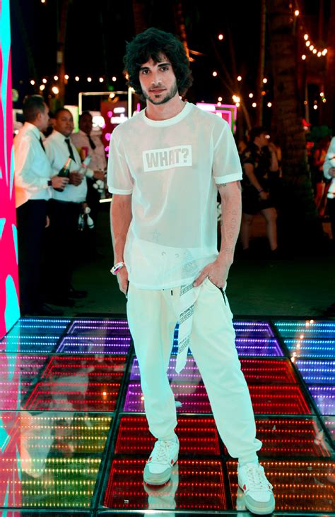 Farofa Da Gkay Confira Os Looks Dos Famosos No Segundo Dia