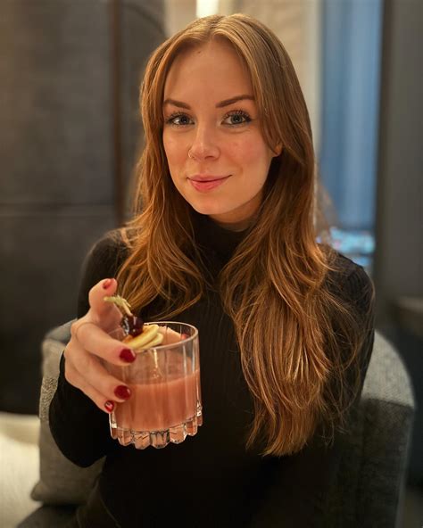 Maxine Mayer Me When Im Ovulating Redhead Dnd Facebook