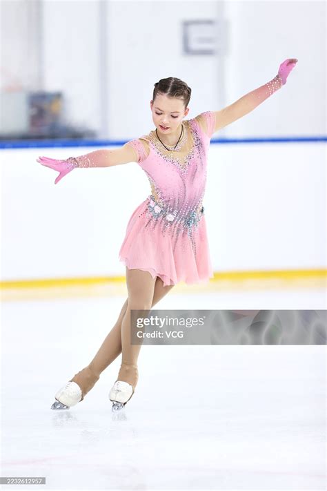 София Безкоровайная информация о фигуристке