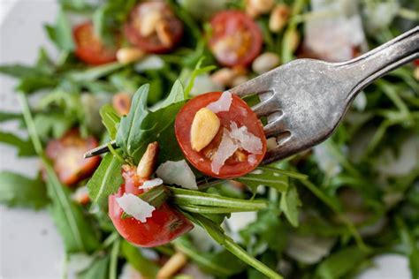 Rucola Salat Mit Tomaten Und Parmesan Einfach In 15 Minuten