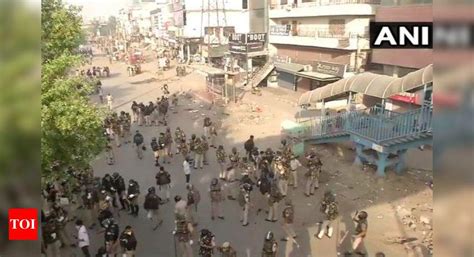 Shaheen Bagh News Delhi Police Clear Anti Caa Protest Site At Shaheen