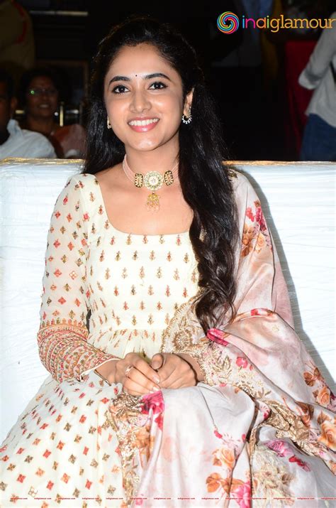 Priyanka Arul Mohan Actress Photo Image Pics And Stills 502860