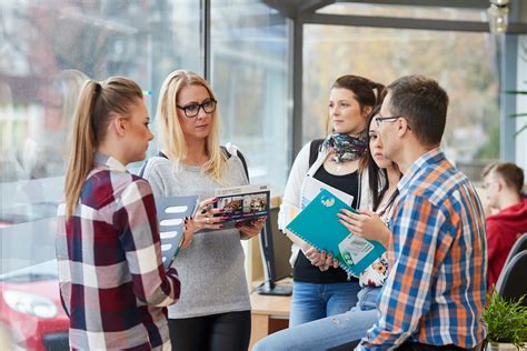 Pedagogika szkoły Studia I stopnia licencjackie i inżynierskie Uniwersytet WSB Merito Toruń