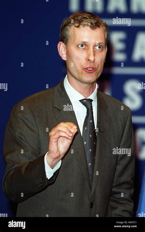Peter Sondergaard Head Of Research Gartner Group 25 April 2000 Stock