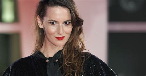 Meitene No Latvijas Uz Pasaules Kinofestivālu Sarkanajiem Paklājiem