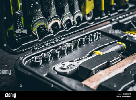 Open Toolbox With Tools