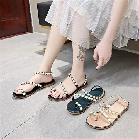 Muốn Cập Nhật Xu Hướng Dép Nữ đang Hot Nhất Cùng Khám Phá Top Những