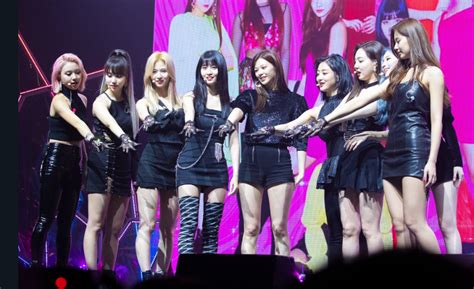 Korean Media Praises Twices Fans For Maturity In Handling Recent