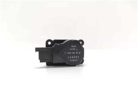MERCEDES BENZ C W203 INTÉRIEUR Radiateur Clapet Moteur Servomoteur