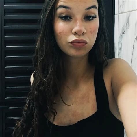 Naomi Anaomiii On Threads