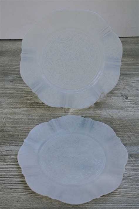 American Sweetheart Salad Plates W Center Design Macbeth Evans Monax