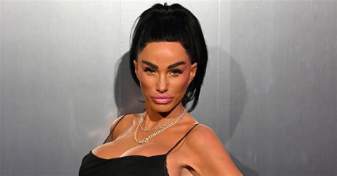 Katie Price Shows Off Her Latest Facelift While Out With Friends In A