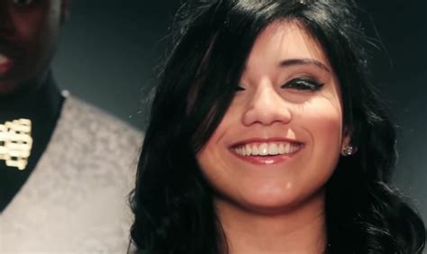Smiling And Attractiveness To Opposite Sex