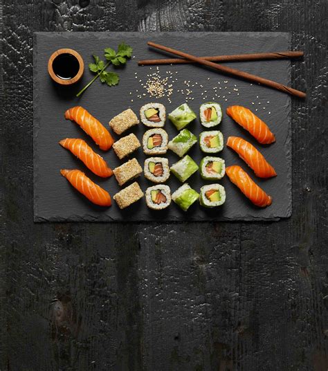 Moma Fresh Salmon 22 Pcs Moma Sushi