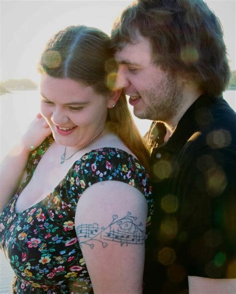 Lizzy Richardson And Logan Holdens Wedding Website The Knot