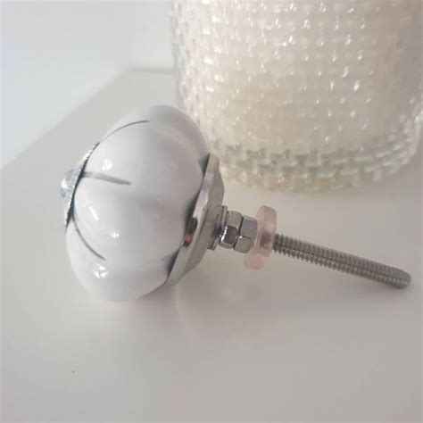 1x 45 Cm Pumpkin Shape White With Silver Lined Ceramic Porcelain Door Knobs Furniture Drawer