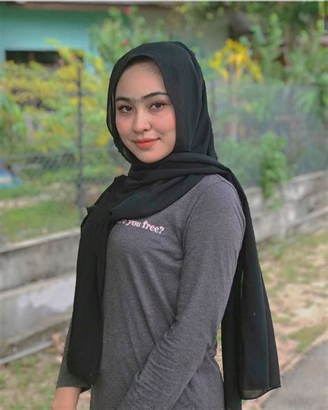 Foto Instagram Oleh ♡ 𝓴𝓸𝓵𝓮𝓴𝓼𝓲𝓪𝔀𝓮𝓴𝓫𝓮𝓻𝓽𝓾𝓭𝓾𝓷𝓰 ♡ • 6 Juni 2020 Pukul 1505