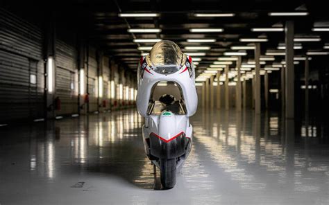 Esta será la moto eléctrica más rápida del mundo gracias al agujero que