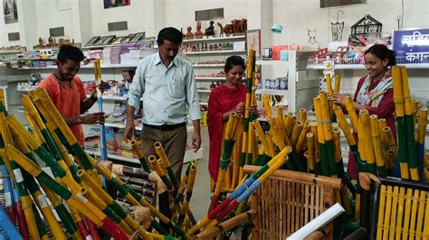 पहली बार बाजार में बिकने आई गेड़ी बालोद के सी मार्ट में सजी दुकान