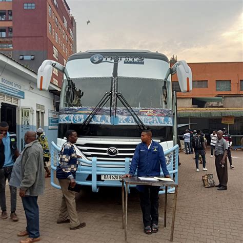 Trinity Express Bus Qué Saber Antes De Ir Actualizado 2024