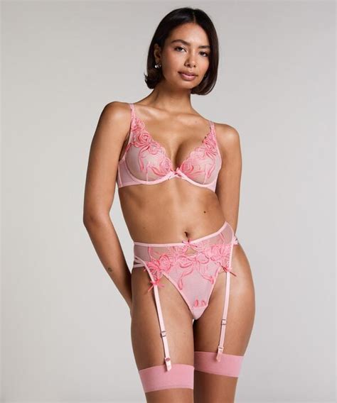Sexy Undertøy Til Kvinner Finn Den Nyeste Moten På Magasin No