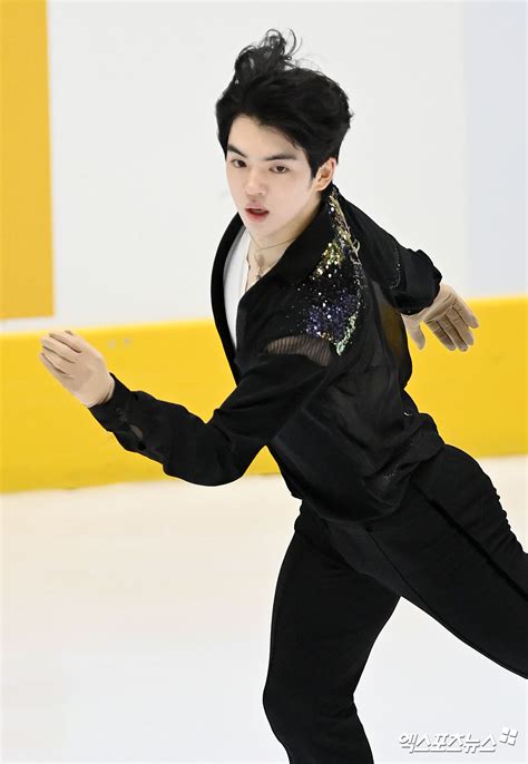 차준환 피겨 종합선수권 男 싱글 쇼트프로그램 1위 네이트 스포츠