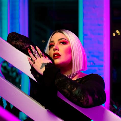 Chayla Hope “love In Lo Fi” ‣ Loggins Promotion Llc