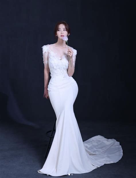 Ann Lee Quest Artists And Models