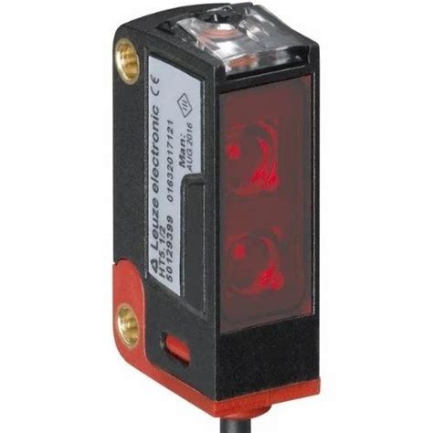 HT5 1 2 Diffuse Sensor With Background Suppression At 4000 Piece Photoelectric Sensor In