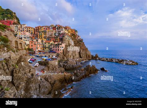 Manarola In Cinque Terre Italy Stock Photo Alamy