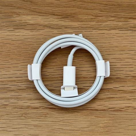 Apple純正 Usb C Lightningケーブル ライトニングアクセサリー｜売買されたオークション情報、yahooの商品情報を