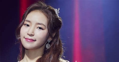 홍자 사골 인기 입증스타랭킹 女트롯 3위