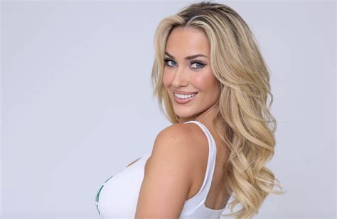 Paige Spiranac Has Fans Drooling Over Her Football Outfit TrendRadars
