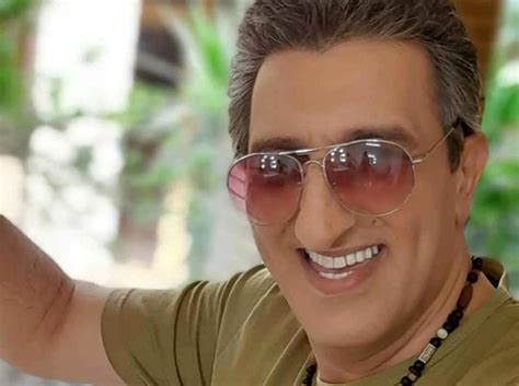 تصاویر بیوگرافی و عکس های شخصی یوسف صیادی