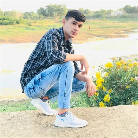 Rahul Solanki Rahul Solankiii • Threads Say More