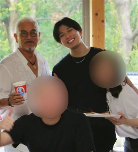 Aktor Jepang Kakak Beradik Mackenyu Arata Dan Gordon Maeda Kompak