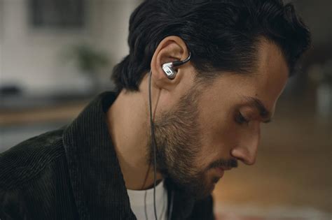 Sennheiser's new IE 900 flagship audiophile earphones set a new ...