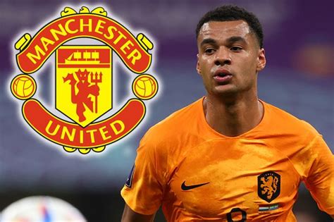 Erik Ten Hag Tells Lisandro Martinez He Needs To Accept Man Utd