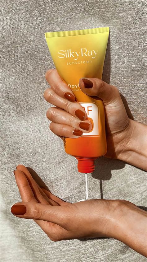 Silky Ray Is A Premium Sunscreen That Embodies The Essence Of Sun Kissed Warmth And A Soothing